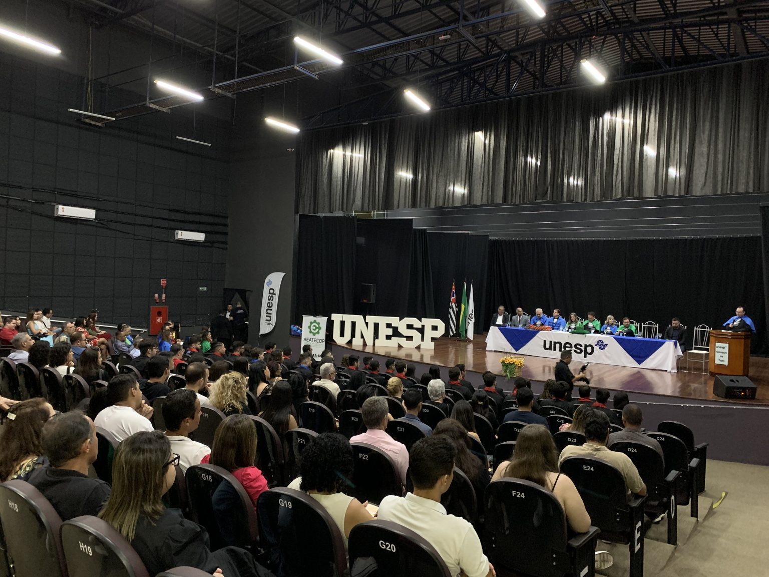 Crea-SP entrega registros na Unesp-Tupã - Crea-SP